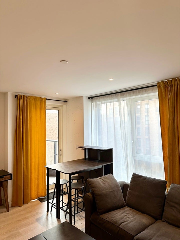 Flat to rent Prince Regent Road, Greater London | rentaroof