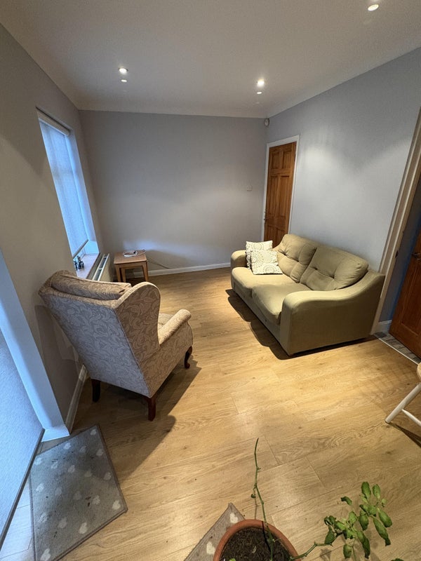 Flat to rent Silverglade, Greater London | rentaroof