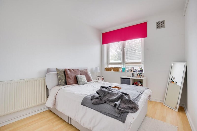 Flat to rent Fulham Park Studios, Greater London | rentaroof